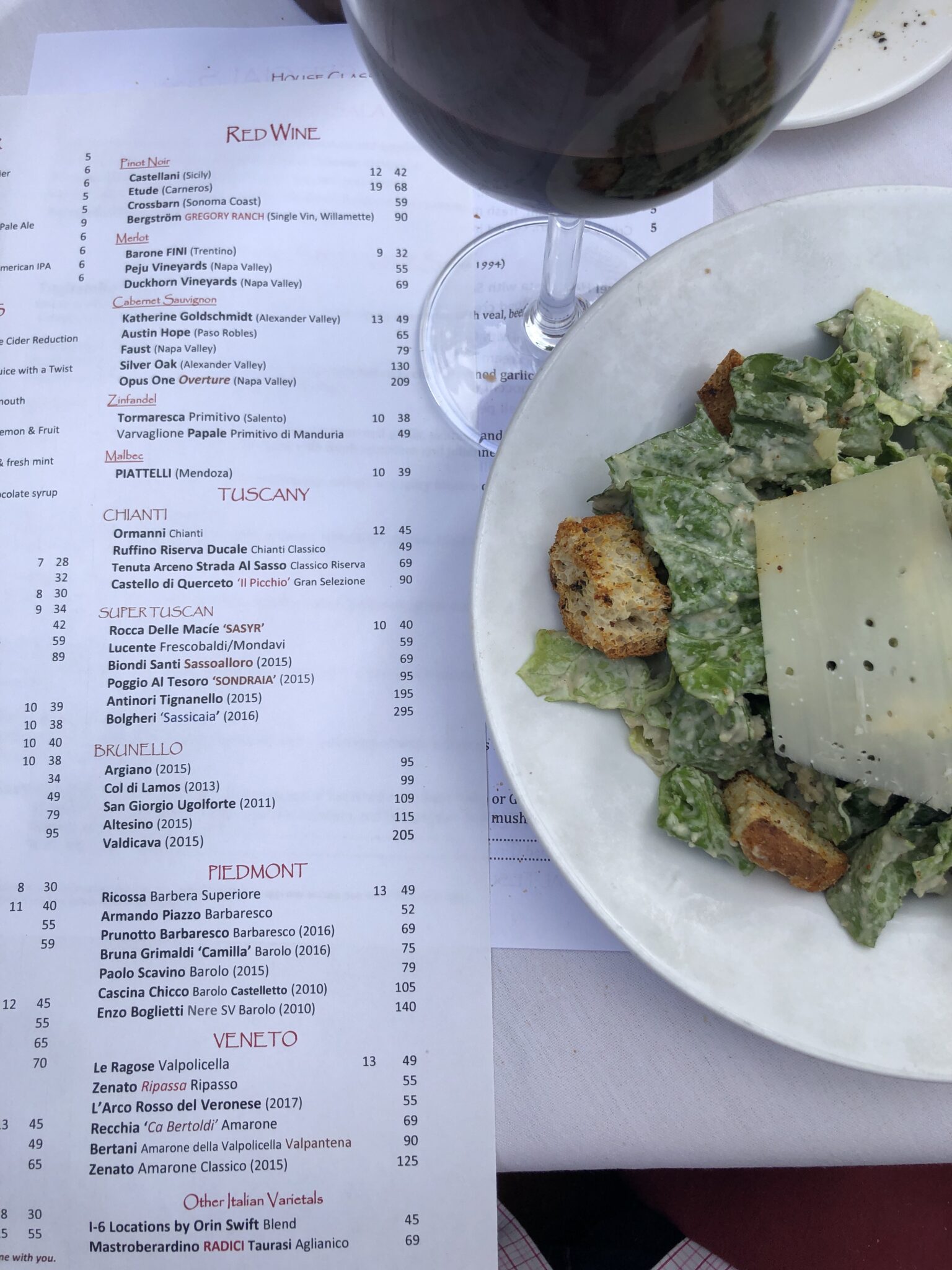 How to Properly Drink Red Wine: A Guide for Beginners - Choice Wineries