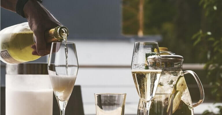 Champenoise Method vs. Charmat Method | Choice Wineries